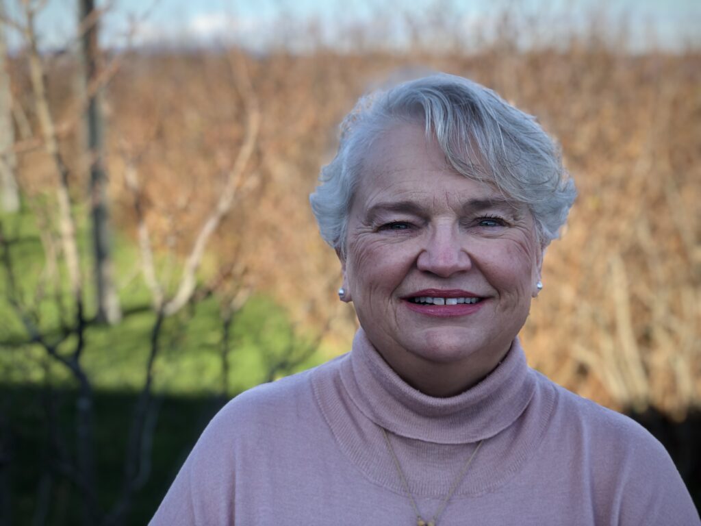 A Little about Laurie - Laurie Glenn Norris - Writer